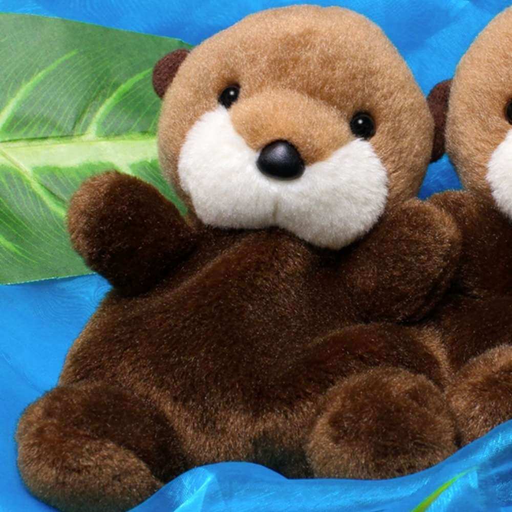 Palm Pals - Selena Sea Otter – Funky Gifts NZ