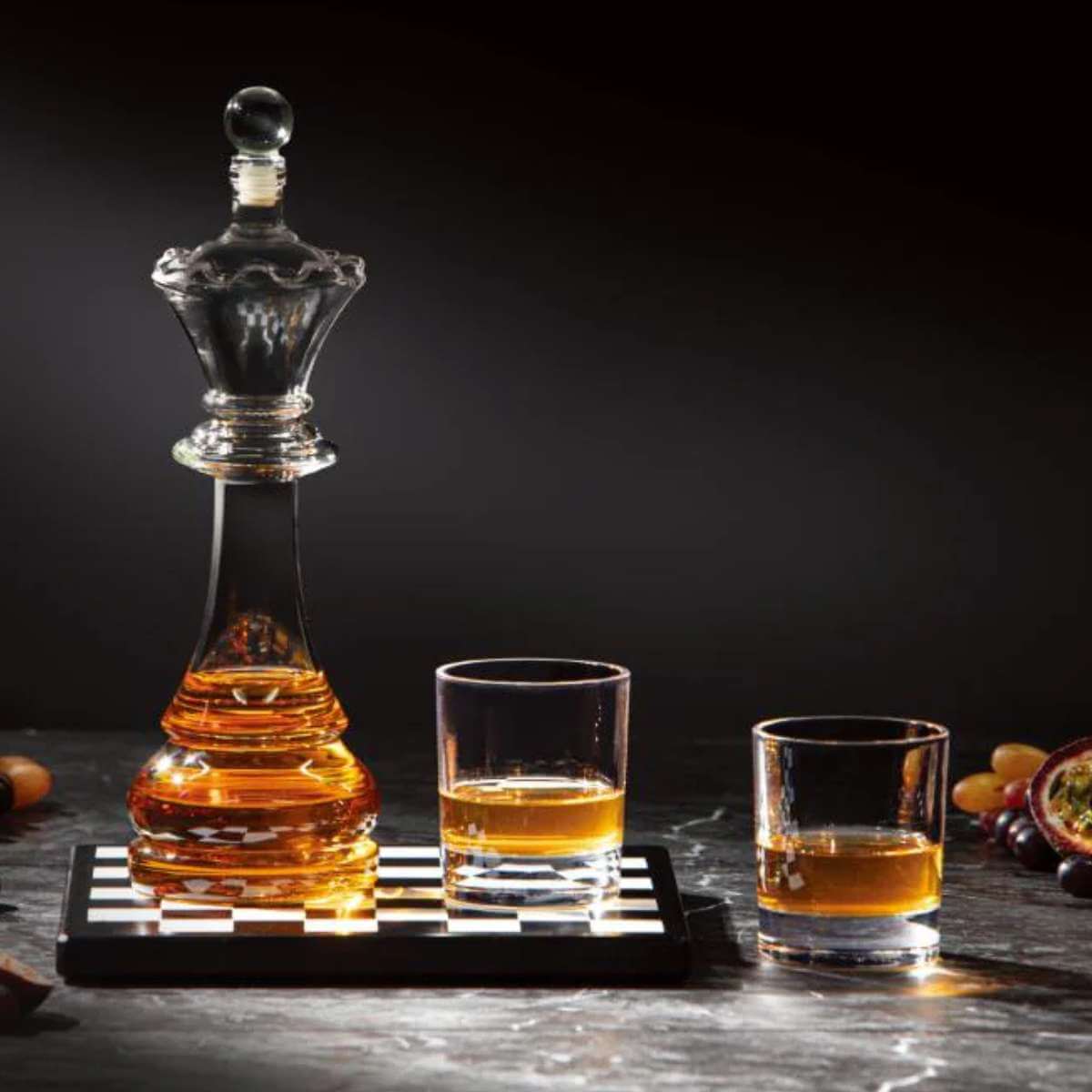 Preston Chess Whisky Set – Funky Gifts NZ